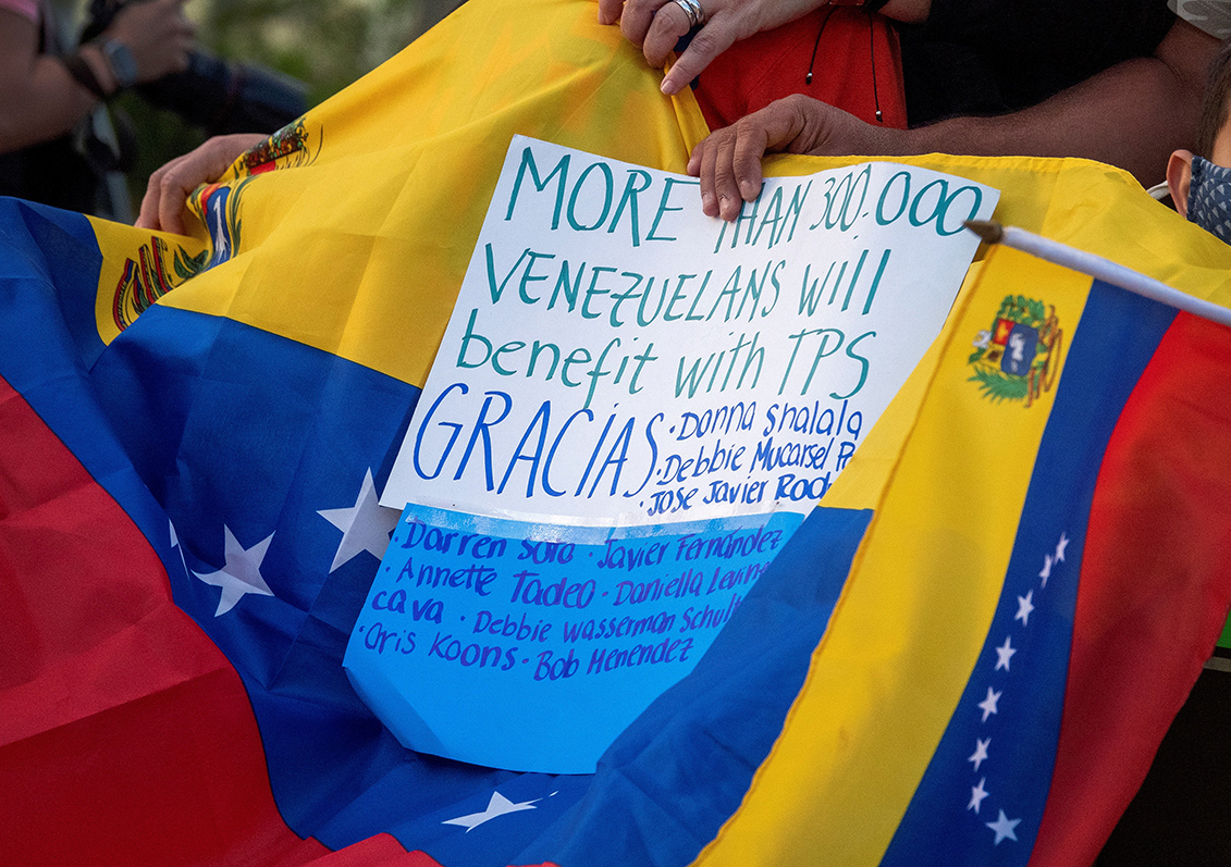 Lo que los venezolanos deben saber para solicitar el TPS | Reporte Hispano